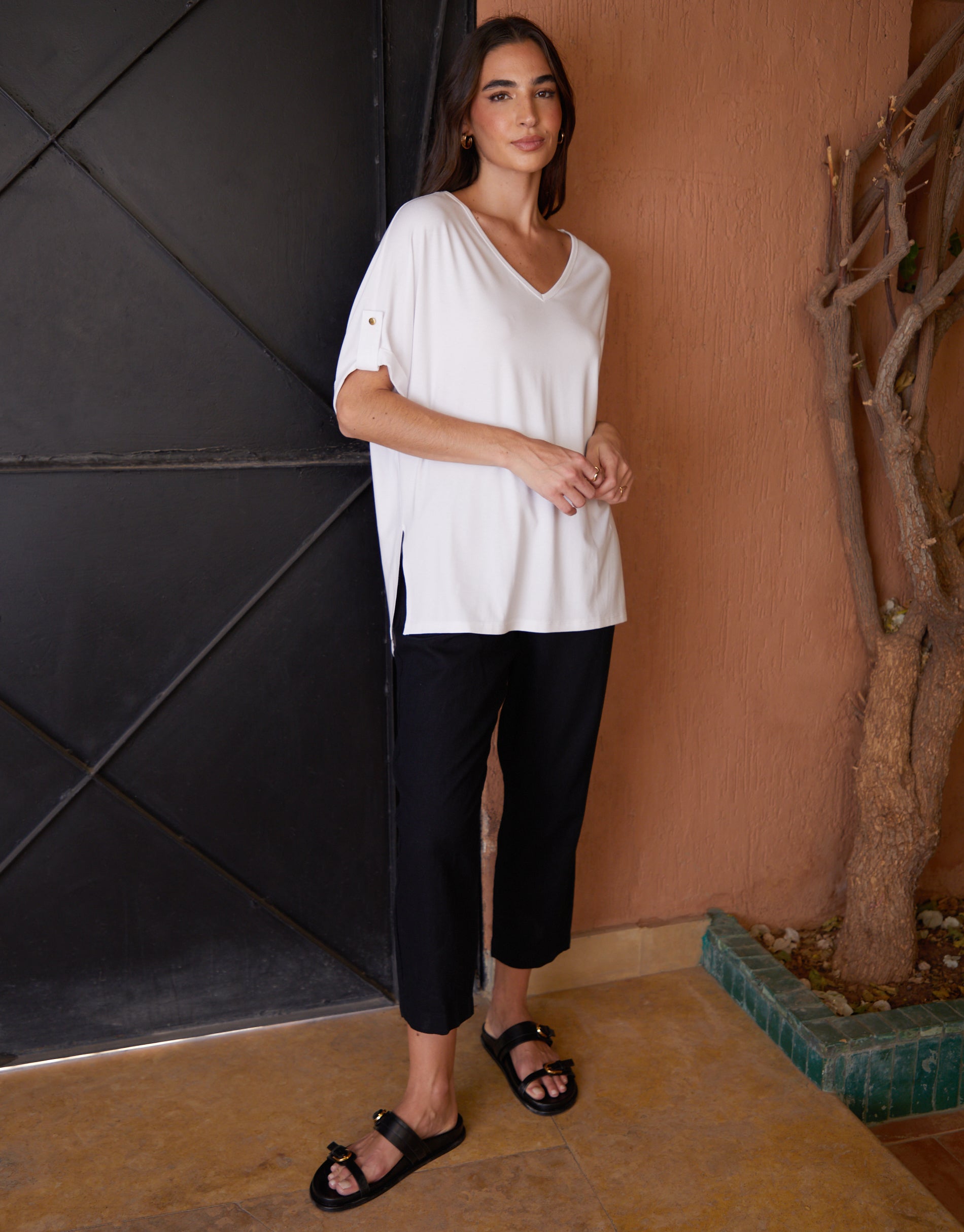 Threadbare Women's White Batwing Sleeve V Neck Tunic